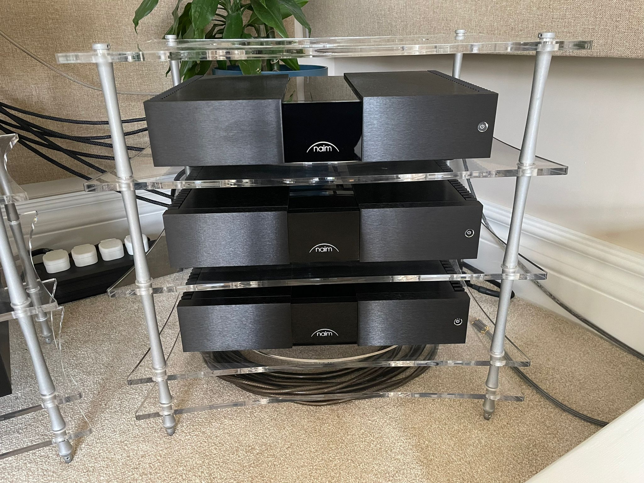 Review of Kudos Titan 808s with Active New Naim NAP 250s - Acoustica